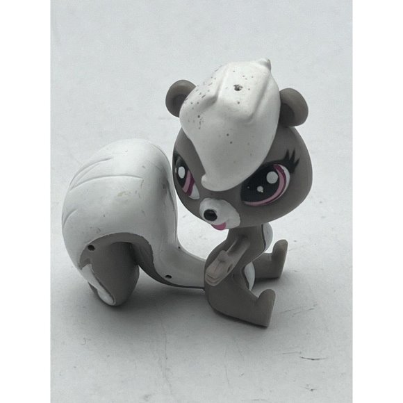 Hasbro | Toys | Lps Littlest Pet Shop Hasbro Lps Grey White Skunk 3845 ...